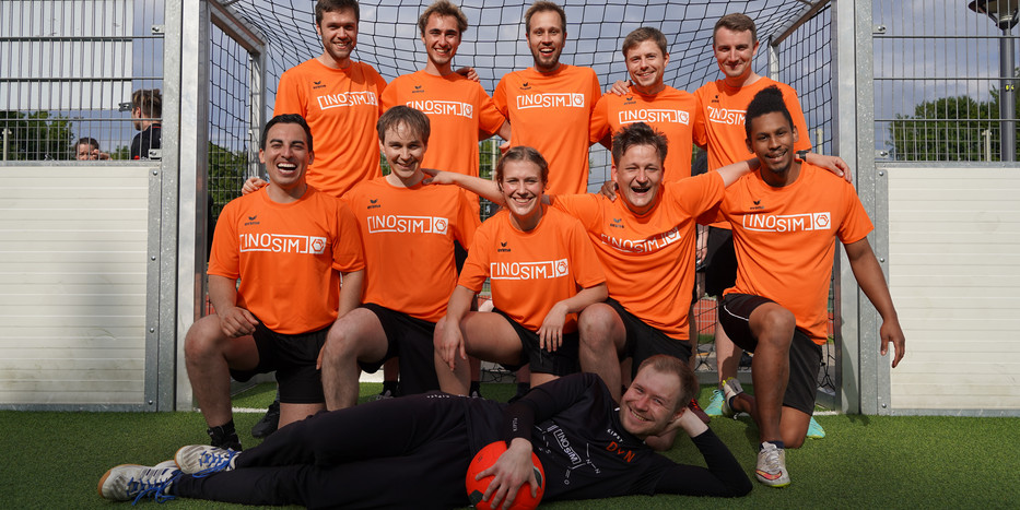 Not Only Fit In Their Heads - INOSIM